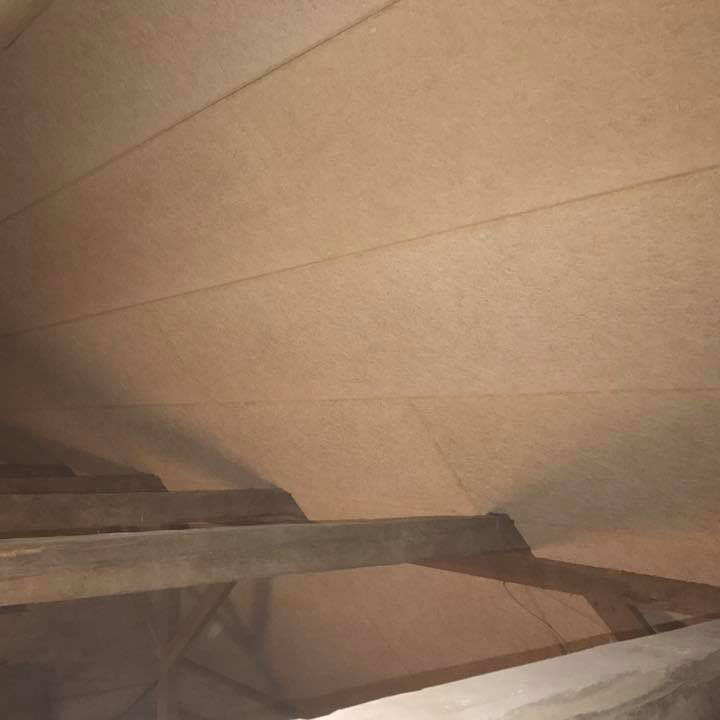 Isolering og montering af troldtekt loft - Mortens-Multiservice